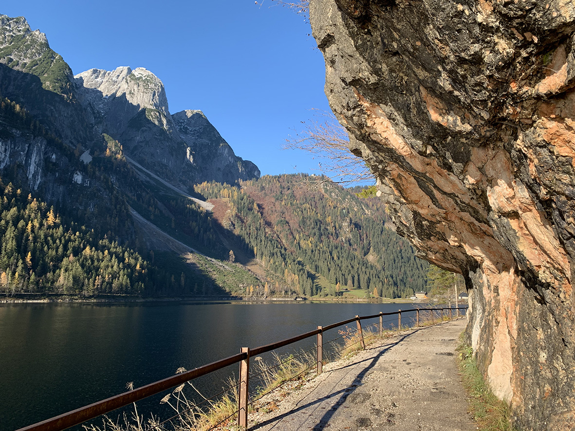 RUNDWEG UM DIE GOSAUSEEN – BERGKIND.AT